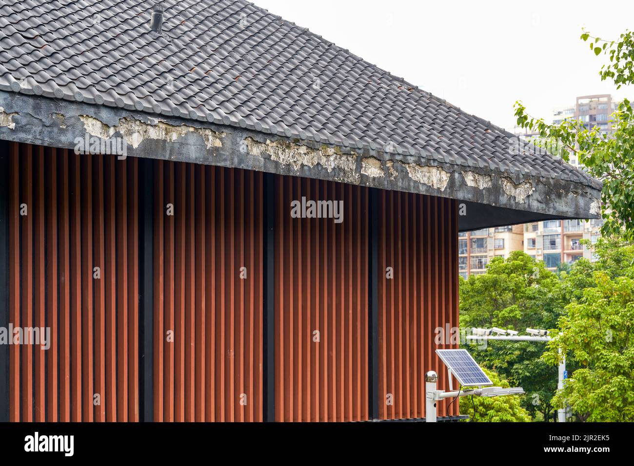 Japanese architectural style brick roof Stock Photo - Alamy