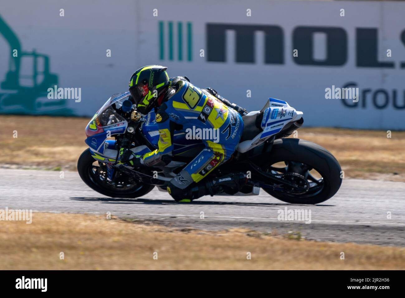 Jake Hopper #87 JMH Racing Pirelli Junior Superstock Thruxton 2022 ...