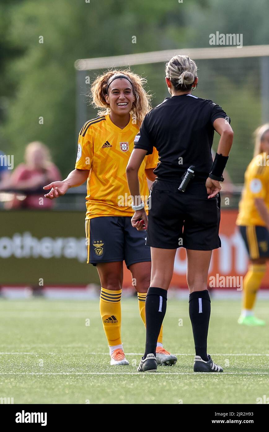 ENSCHEDE, NETHERLANDS - AUGUST 21: Andreia Norton of SL Benfica ...