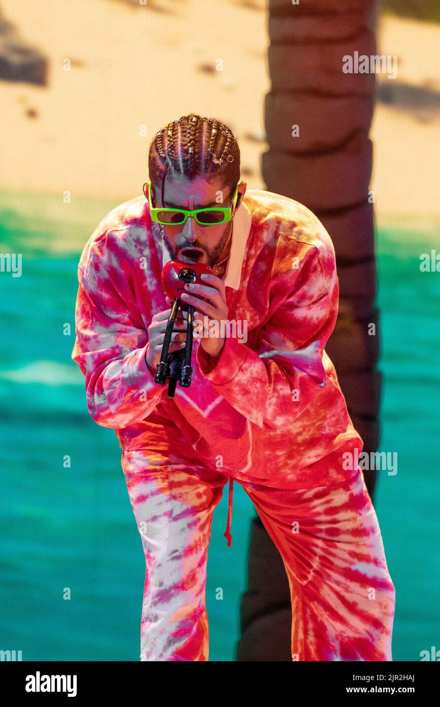 Singer Bad Bunny (Benito Antonio Martínez Ocasio) at Soldier Field on ...