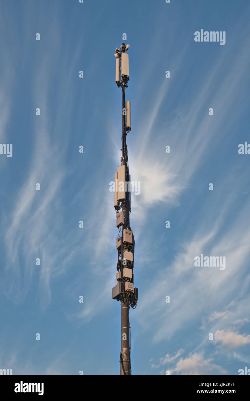 Cell tower antenna hi-res stock photography and images - Alamy