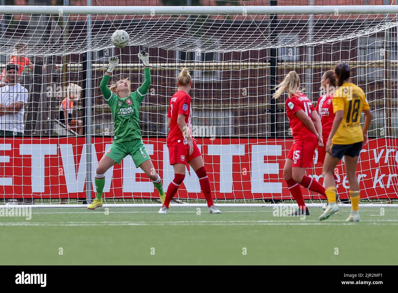 ENSCHEDE, NETHERLANDS - AUGUST 21: goalkeeper Daphne van Domselaar of ...