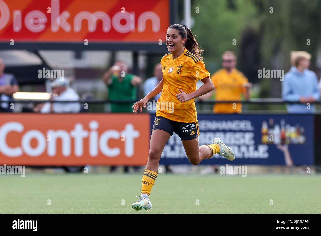 ENSCHEDE, NETHERLANDS - AUGUST 21: Kika Nazareth of SL Benfica ...