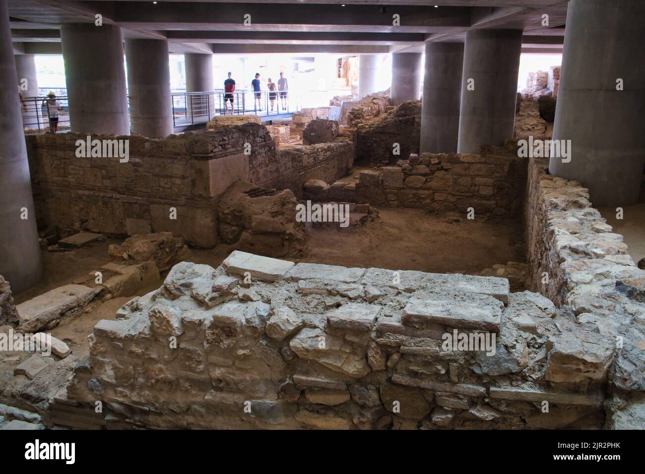 Walls of ancient ruins hi-res stock photography and images - Alamy