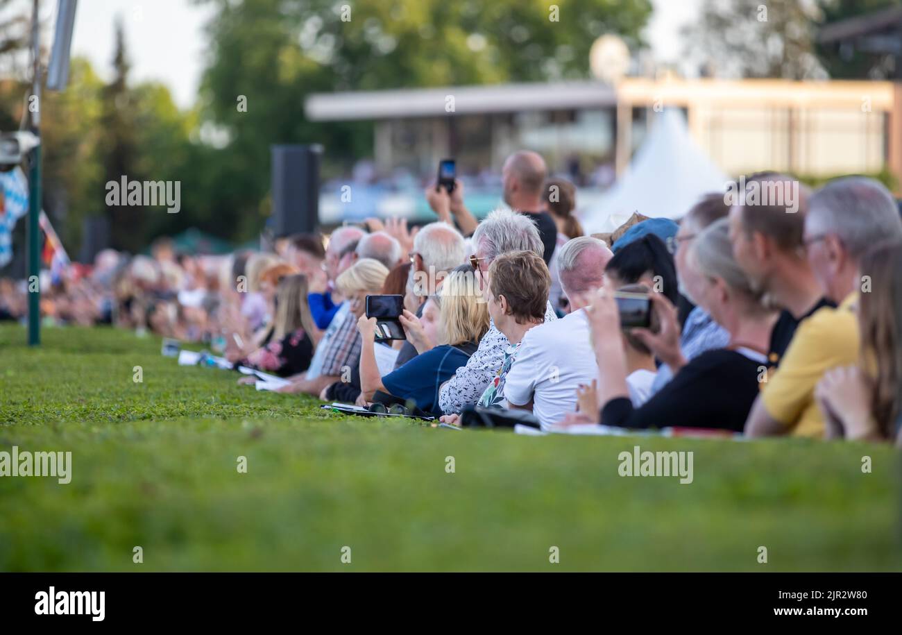 German trotting derby 2022 hi-res stock photography and images - Alamy