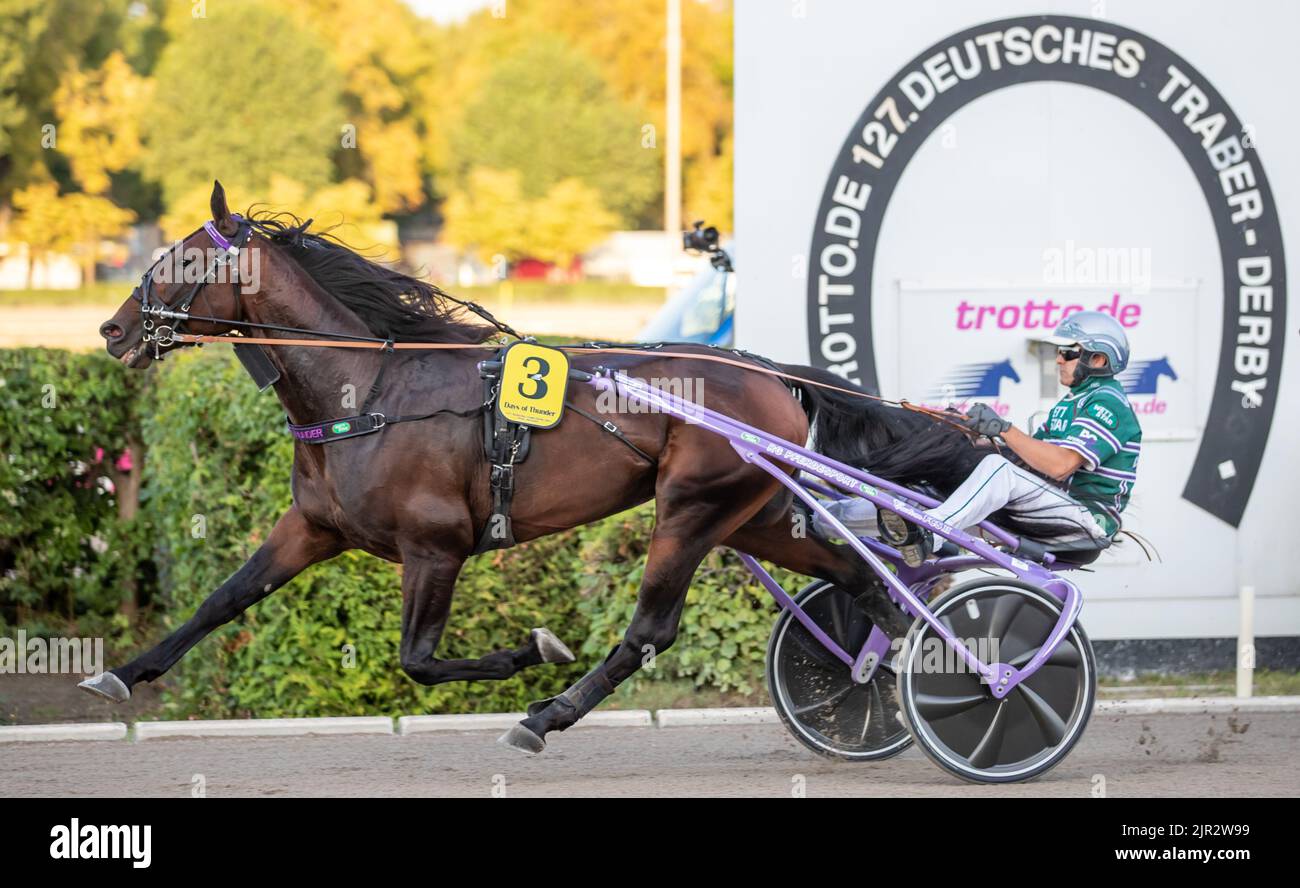 Berlin, Germany. 21st Aug, 2022. Horse racing: Trotting race, 127th ...