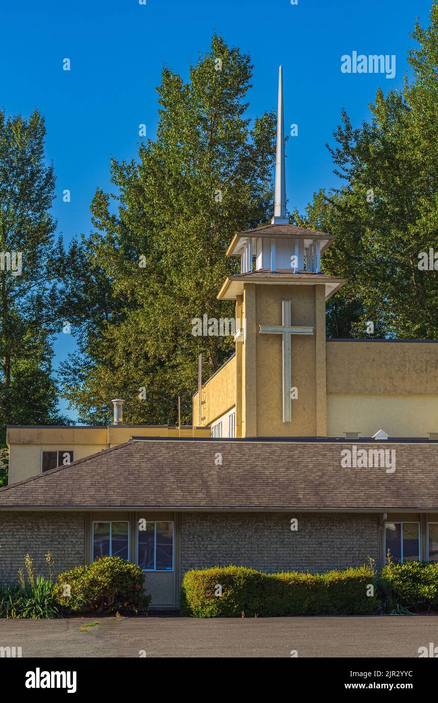 Canada church rural architecture hi-res stock photography and images ...