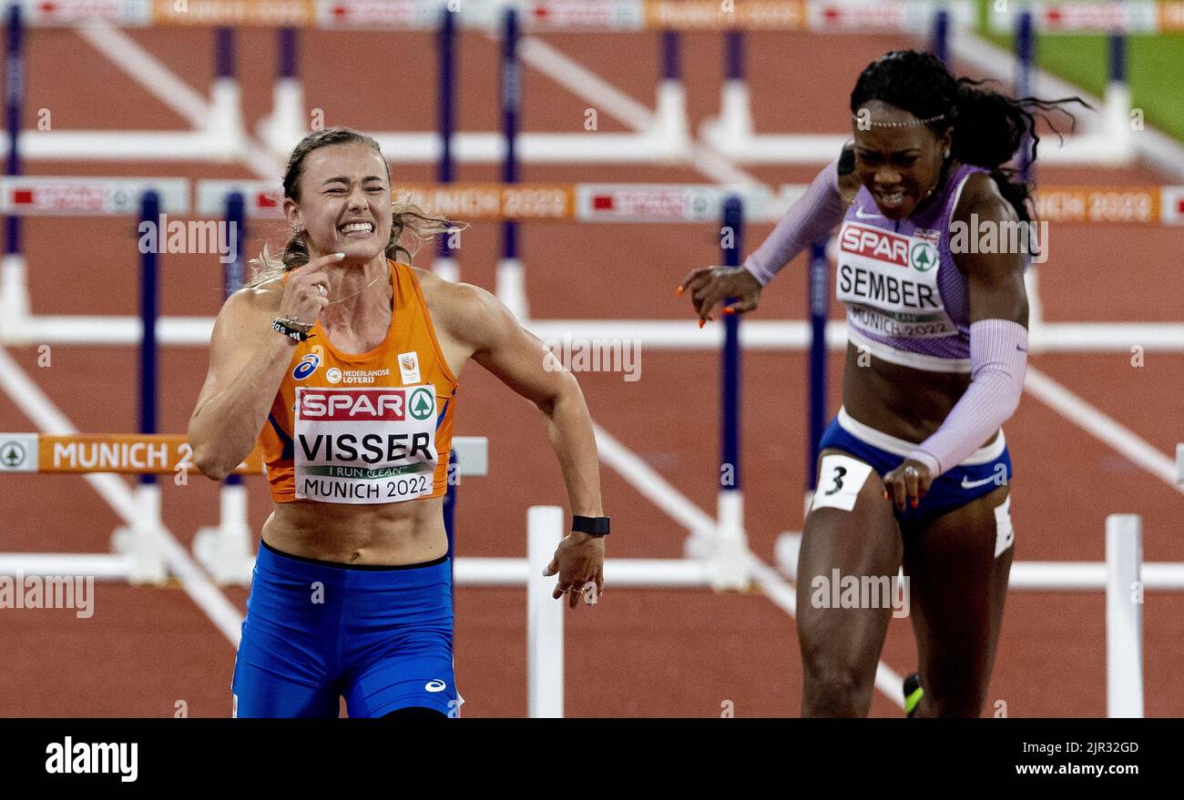 MUNCHEN - Nadine Visser in action during the final 100 meters hurdles ...