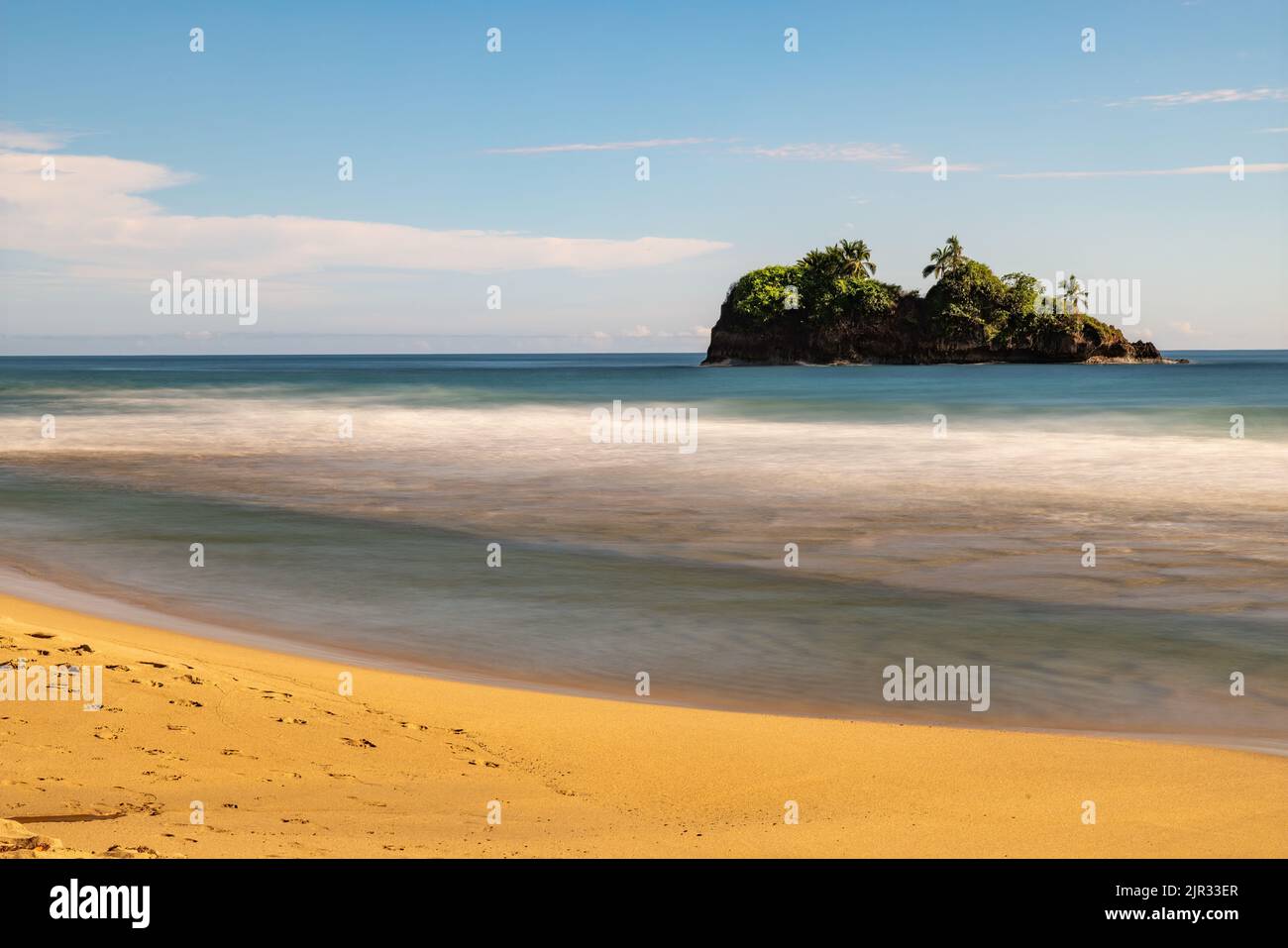 A mesmerizing view from the beach to the deserted island in Playa ...