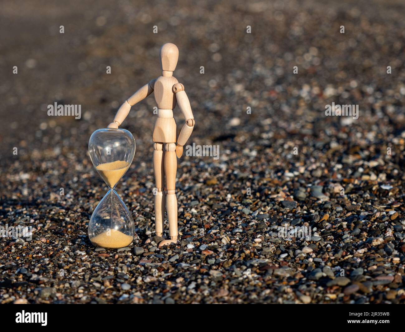Hourglass figure hi-res stock photography and images - Alamy