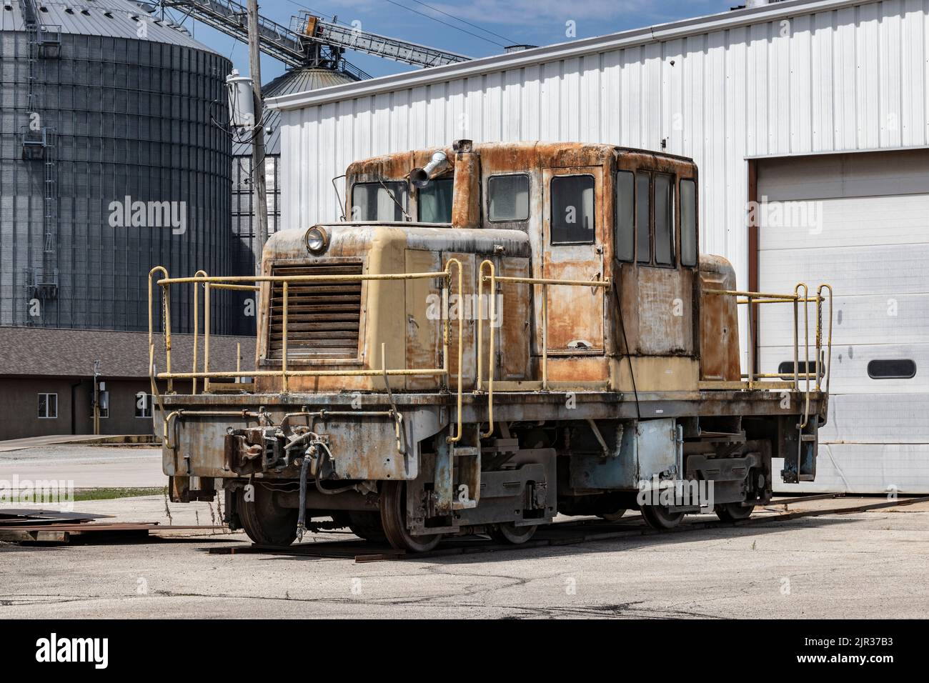 Kokomo - Circa August 2022: GE 45-ton switcher 4-axle diesel locomotive ...