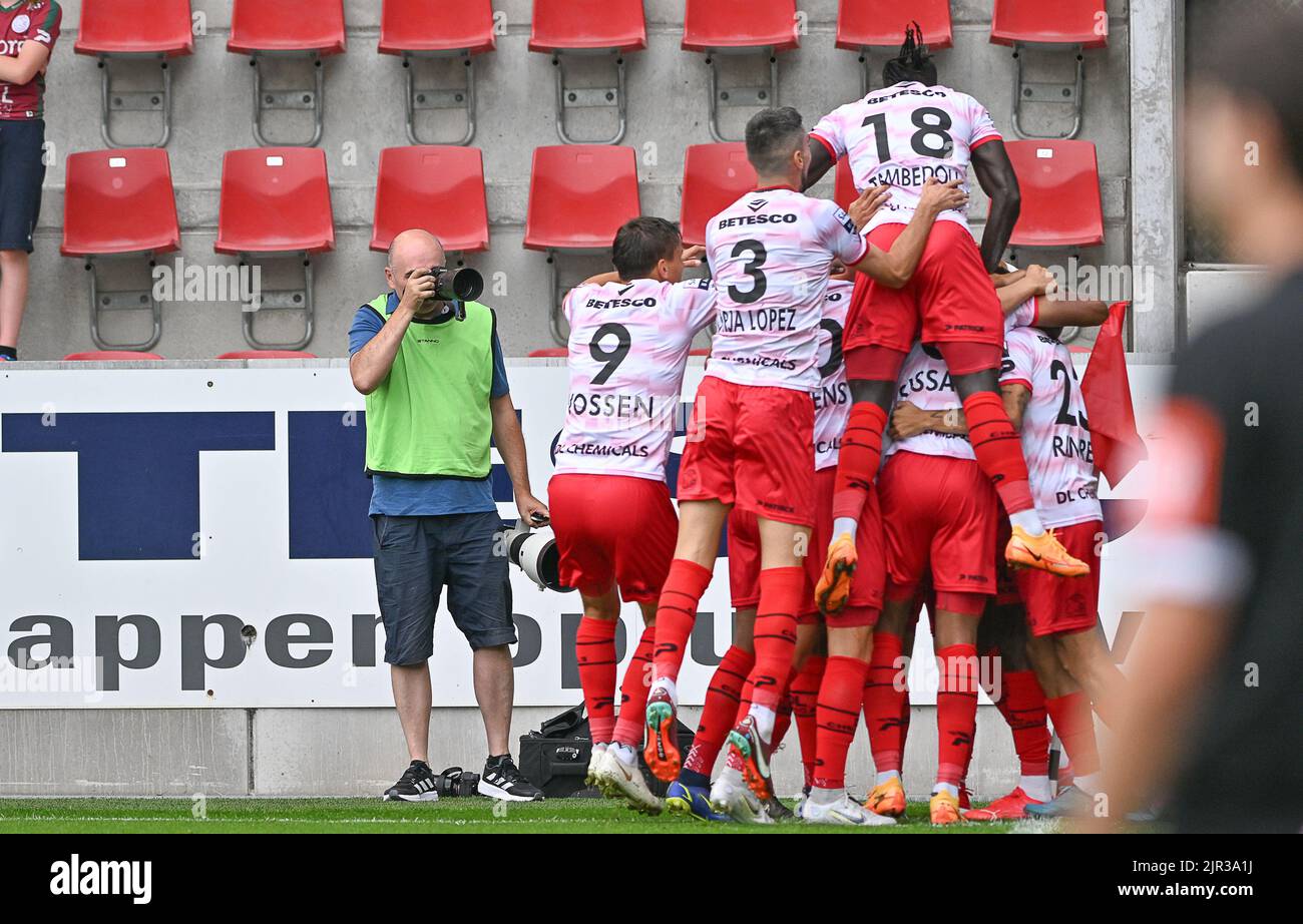 Waregem, Belgium, 21/08/2022, Essevee's players celebrate after scoring ...
