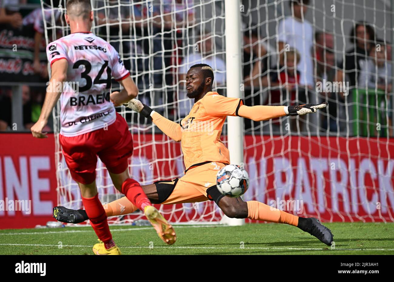 Waregem, Belgium, 21/08/2022, Essevee's Stan Braem and Charleroi's ...