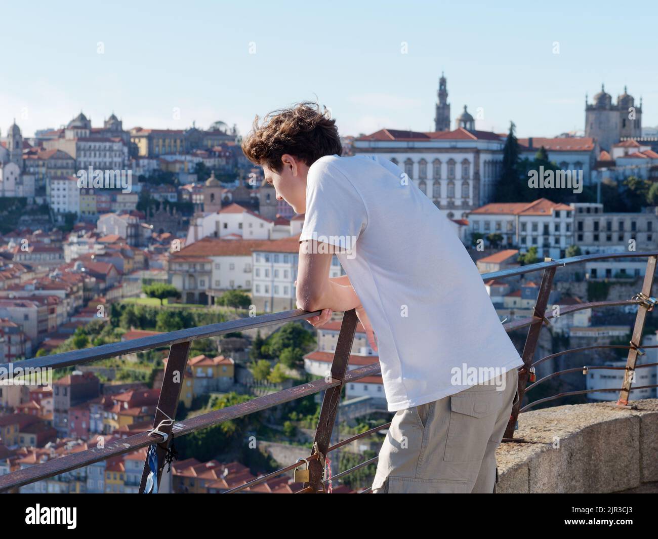 Leaning over railings elevated hi-res stock photography and images - Alamy