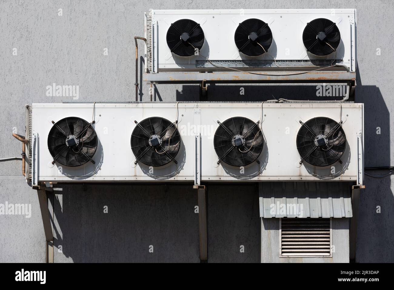 Industrial outdoor condensing unit hi-res stock photography and images ...