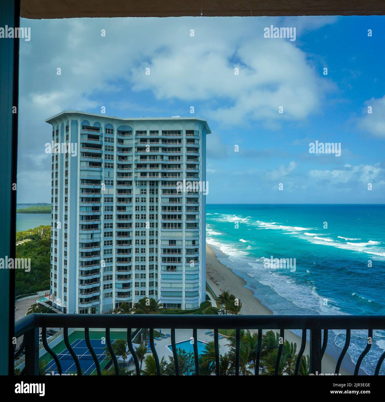 Luxury condominiums at Singer Island, Fl. Singer Island an oceanfront ...