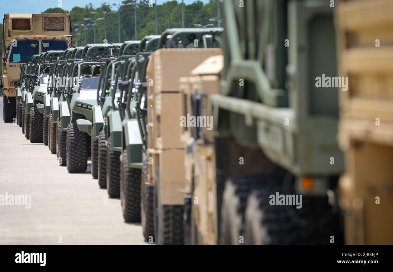 Soldiers with the 3rd Brigade Combat Team, 101st Airborne Division (Air ...