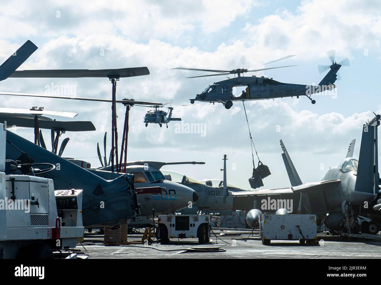 220820-N-JR318-1167 MEDITERRANEAN SEA (Aug. 20, 2022) MH-60S Sea Hawk ...