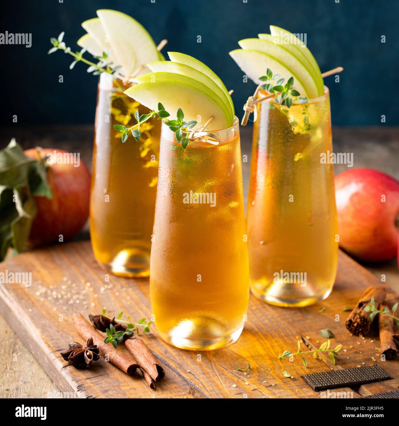 Apple cider mimosa for fall brunch, autumn cocktail idea Stock Photo ...