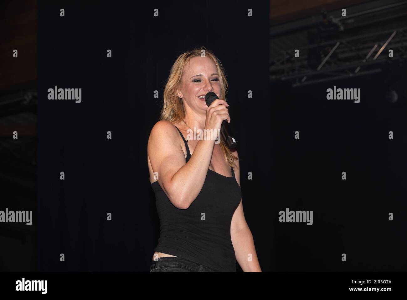 Pia Malolepski aka Pia Malo, Tochter von Olaf Malolepski aka Olaf der ...