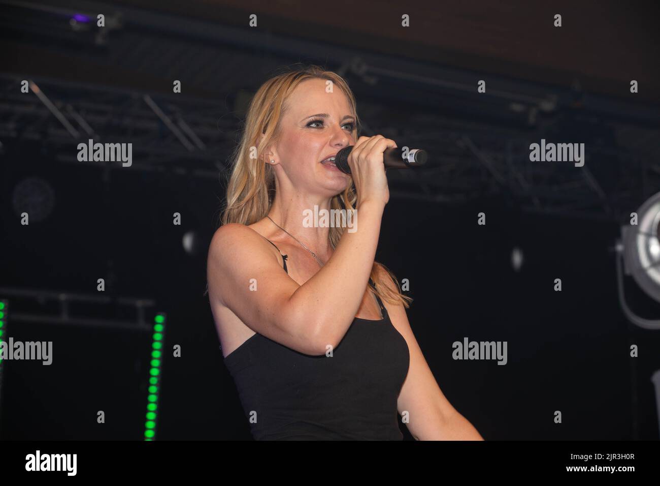 Pia Malolepski aka Pia Malo, Tochter von Olaf Malolepski aka Olaf der ...