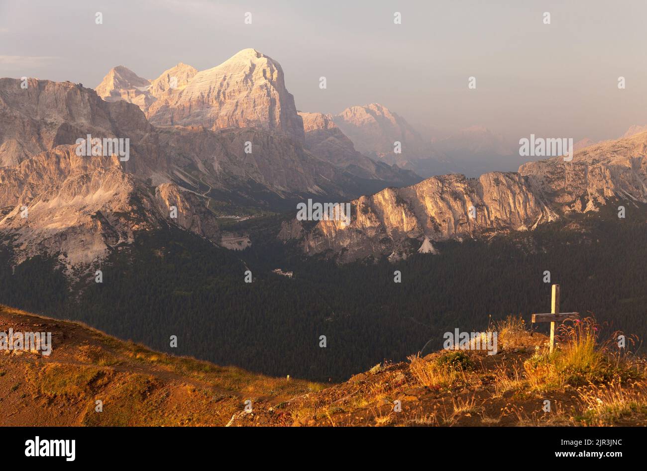 Evening view of Gruppo di Tofana or Tofane Grupe Stock Photo - Alamy