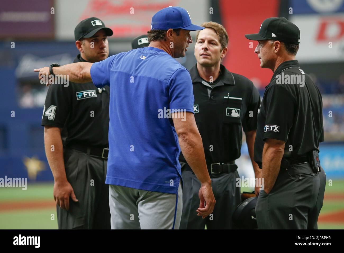 Baseball umpire out hi-res stock photography and images - Alamy