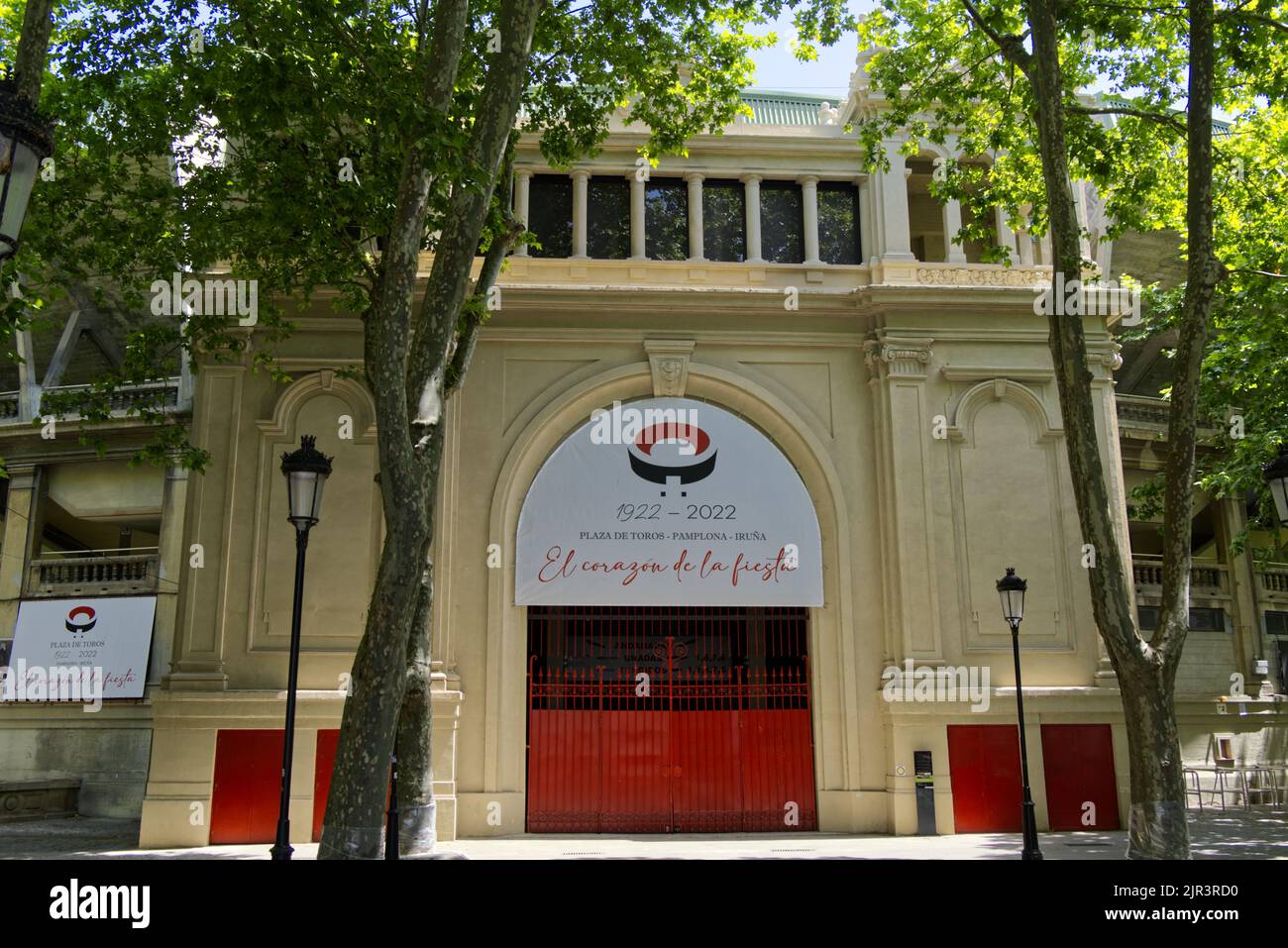 Pamplona plaza hi-res stock photography and images - Alamy