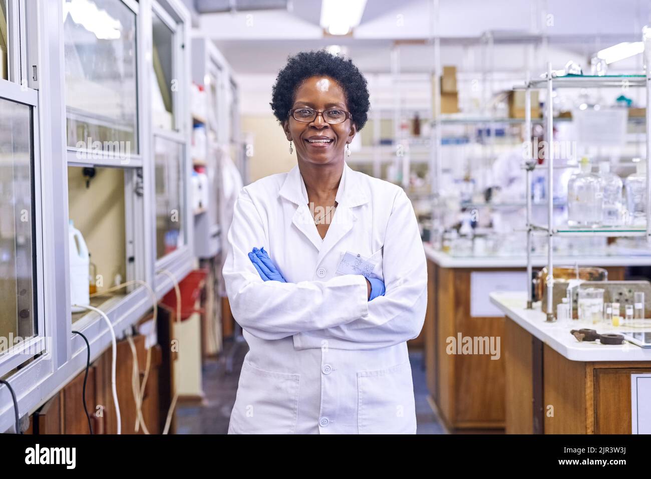 Lab researcher portrait hi-res stock photography and images - Alamy