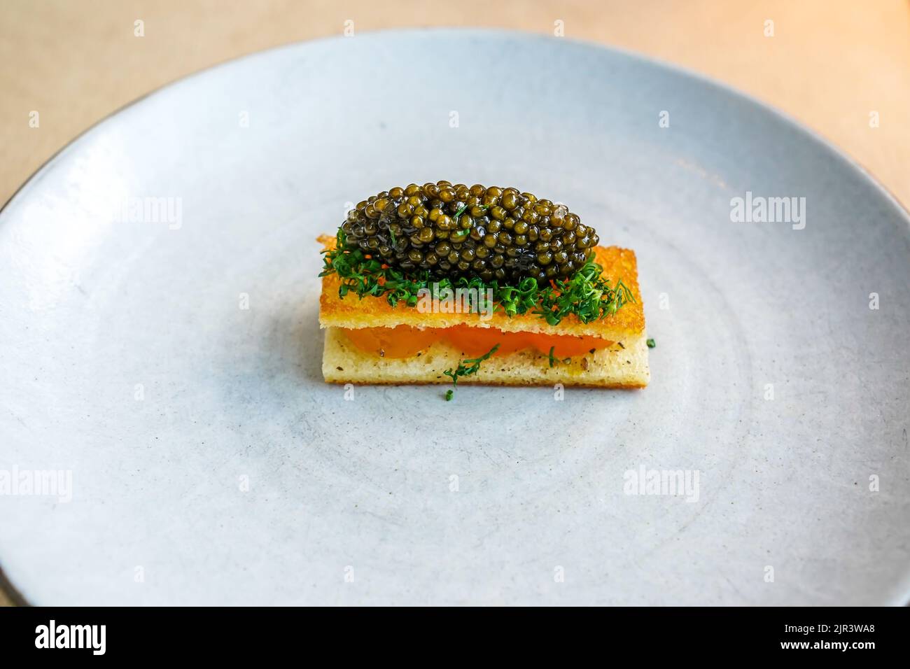 Michelin star food symbol hi-res stock photography and images - Alamy
