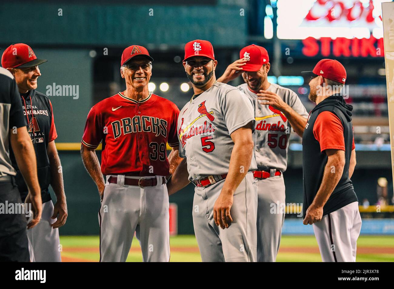 Arizona diamondbacks first base coach hi-res stock photography and ...