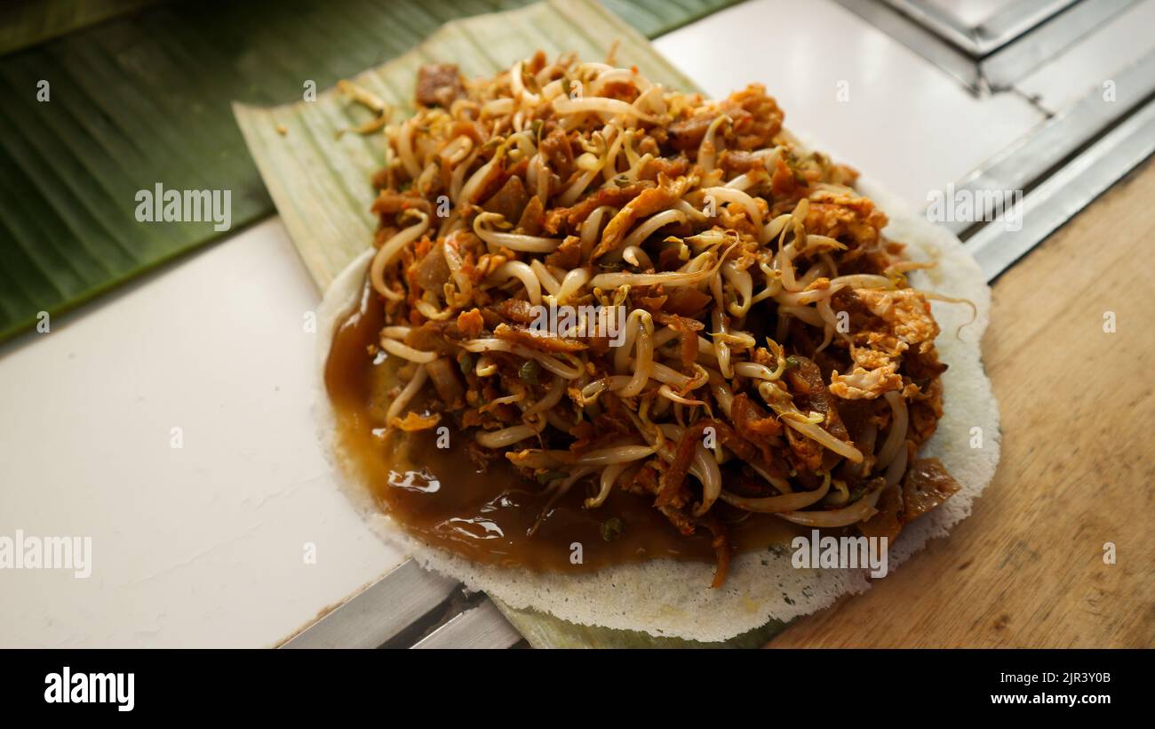 Indonesian wet spring rolls (lumpia basah), fresh from the frying pan ...