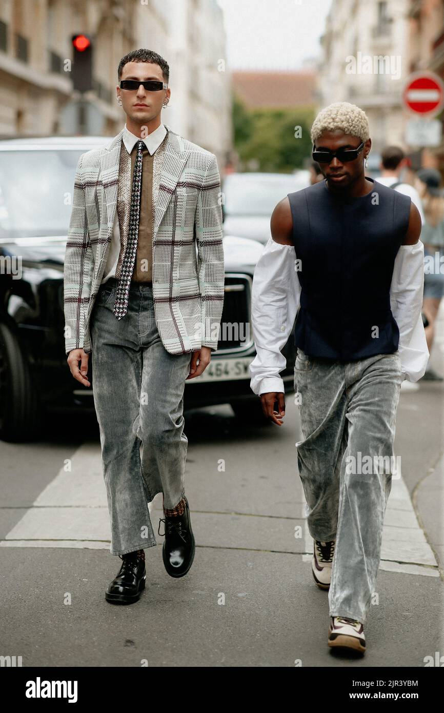 Street style, Alexander Roth and Deon Hinton arriving at Dior Spring ...