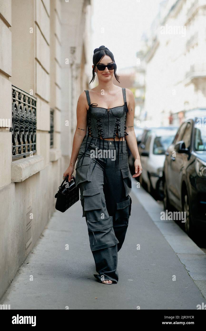 Street style, Fiona Zanetti arriving at Dior Spring-Summer 2023 ...