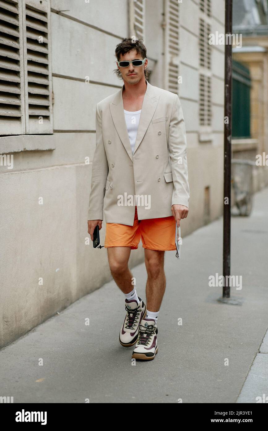 street style, Matthias Geerts arriving at Dior Spring-Summer 2023 ...