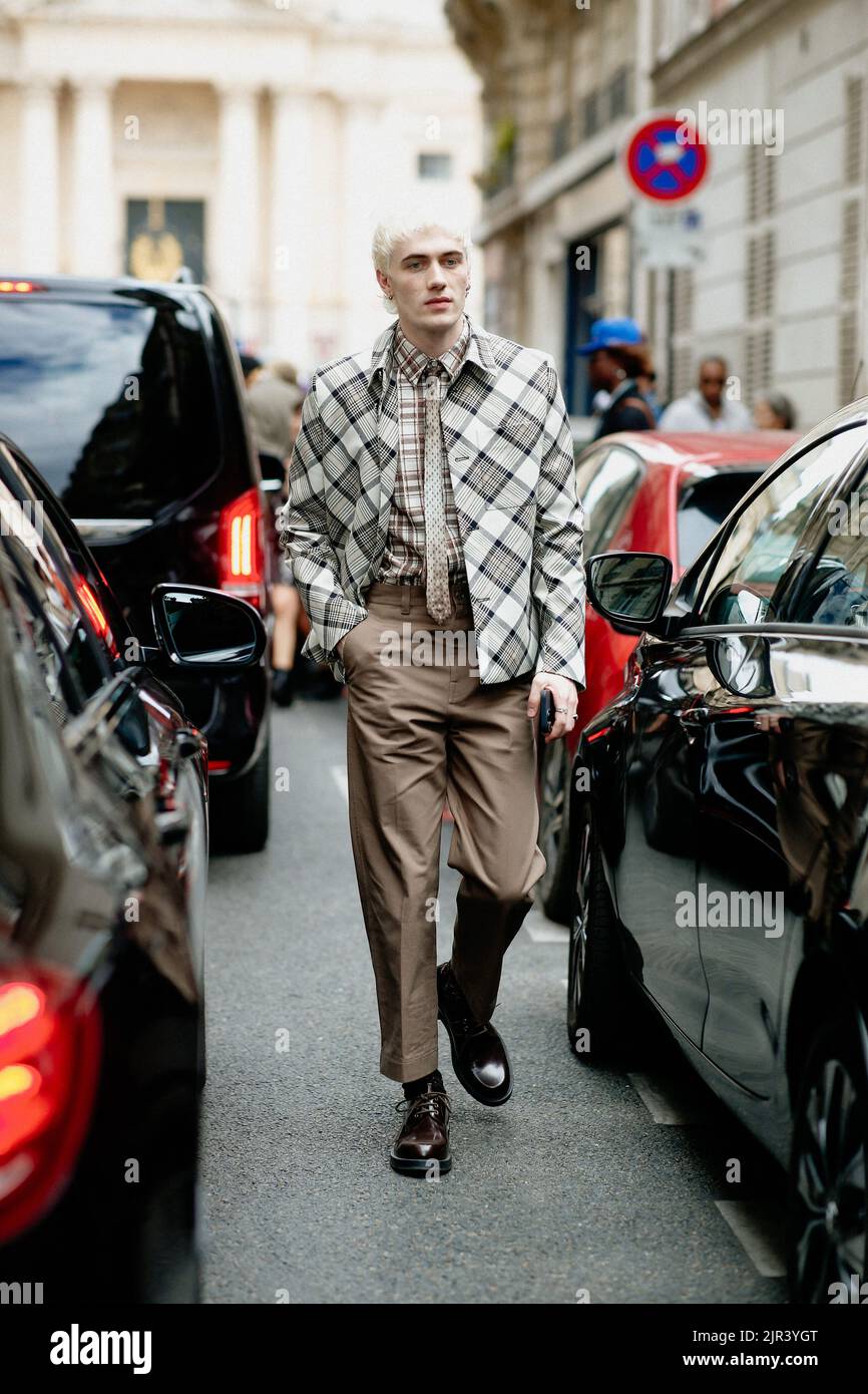 Street style, Tanner Reese arriving at Dior Spring-Summer 2023 Menswear ...