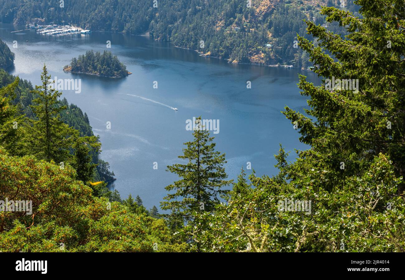 Vancouver island aerial hi-res stock photography and images - Alamy