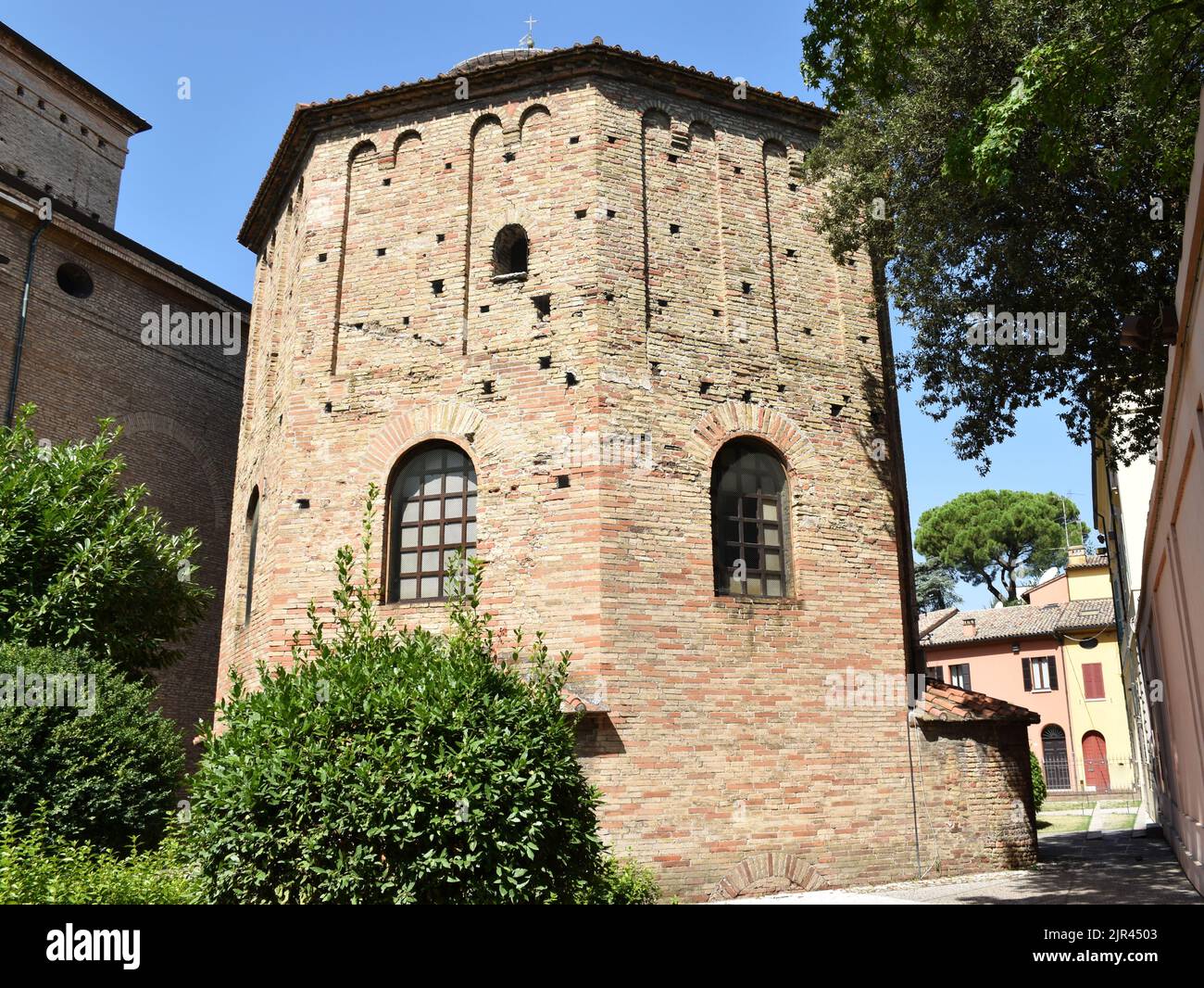 Octagonal baptistery of Neon. External view. Ravenna, Italy Stock Photo ...
