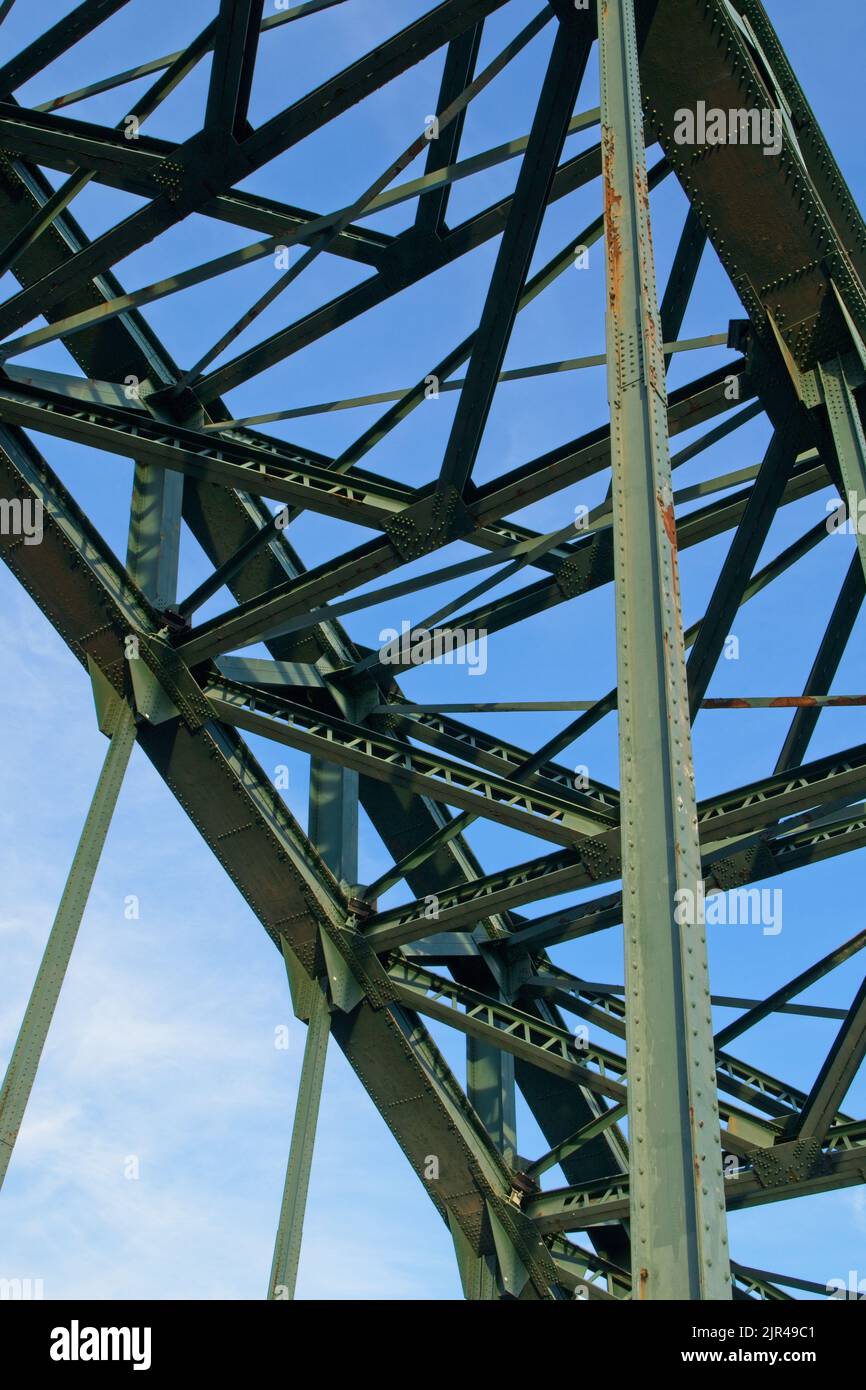 Looking up at the ironwork structure of the arch of the Tyne Bridge in ...