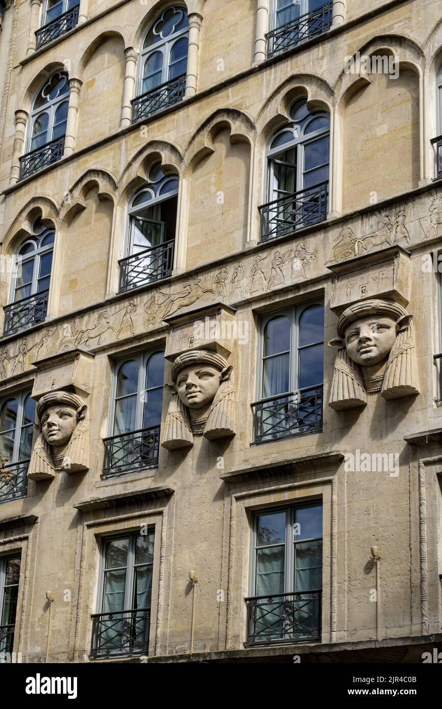 France. Paris (75) (2th district) Le Caire square : "Egyptian" house ...
