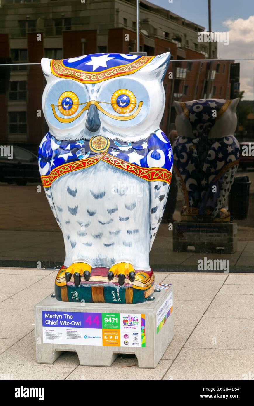 Big Hoot 2022, art trail event large painted owl sculpture in town ...