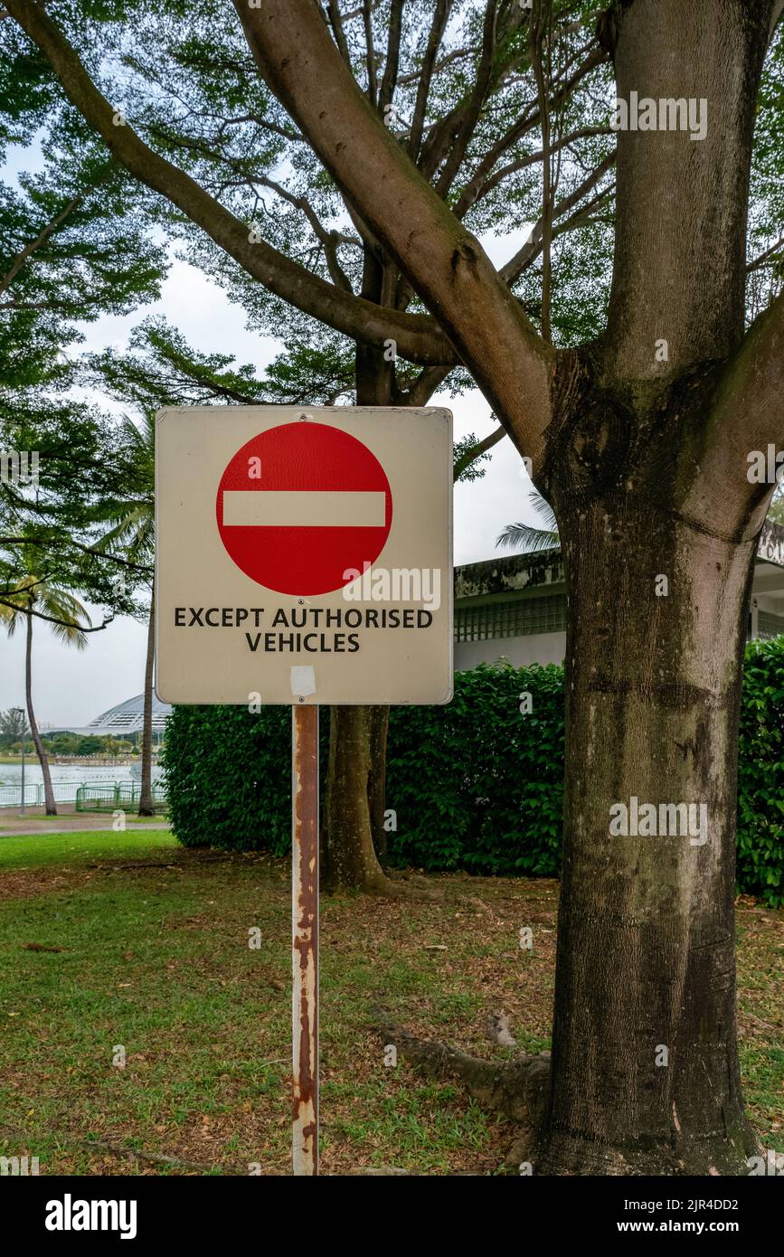 Authorised parking sign hi-res stock photography and images - Alamy
