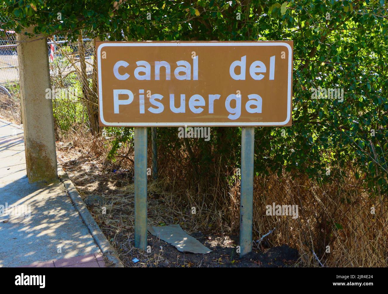 Pisuerga canal hi-res stock photography and images - Alamy