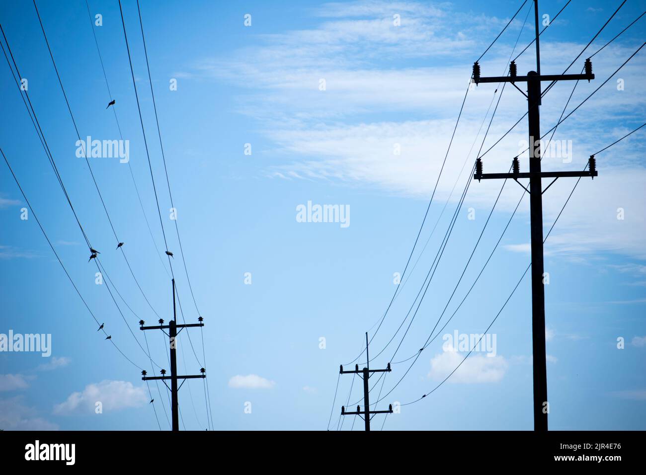 Electricity post chaotic wire hi-res stock photography and images - Alamy