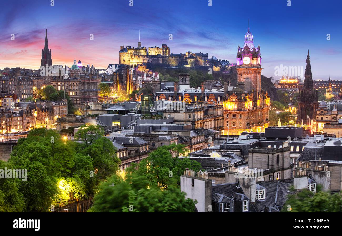 Edinburgh old town clock tower building hi-res stock photography and ...