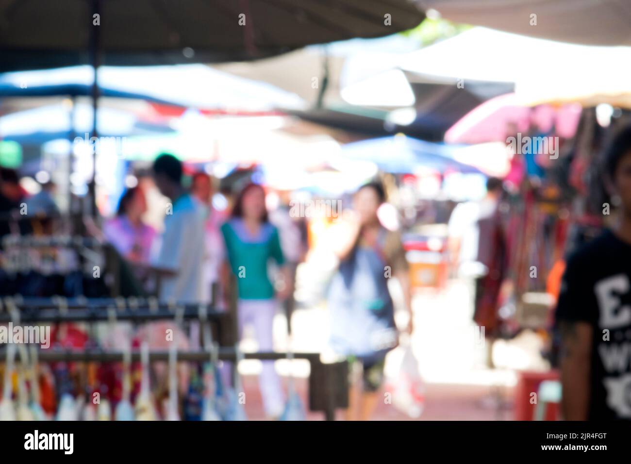 Busy supermarket blurred hi-res stock photography and images - Alamy