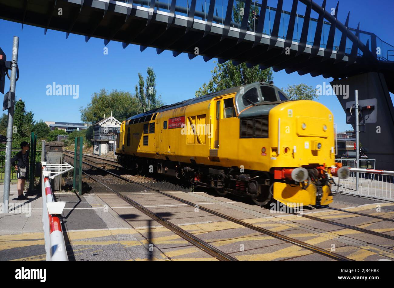Class 37 train hi-res stock photography and images - Alamy