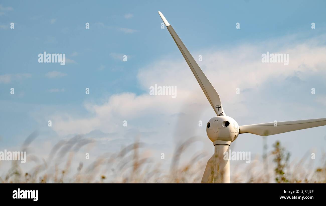 Countryside open air structure hi-res stock photography and images - Alamy