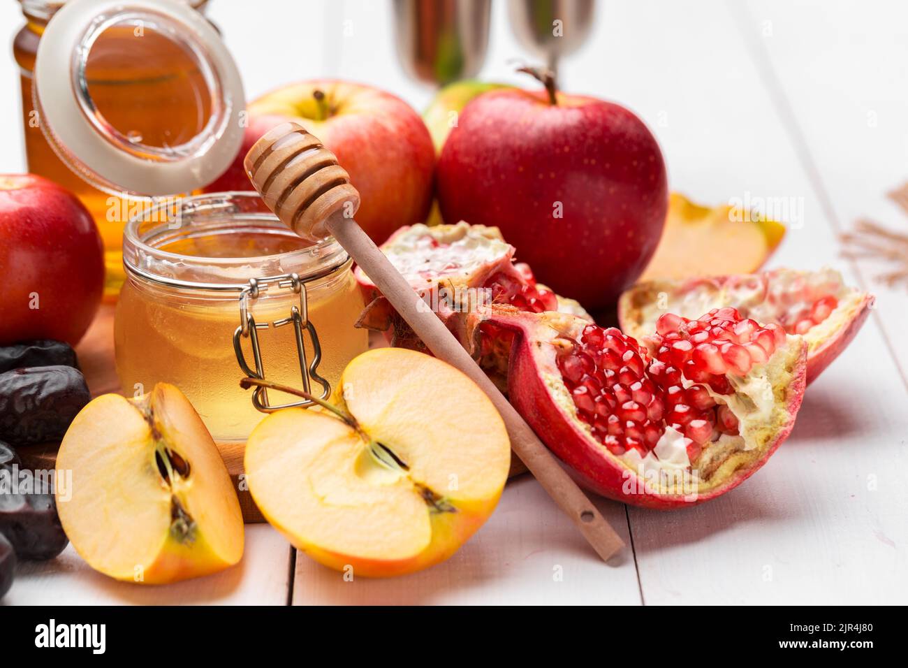 Apple and honey, traditional food of jewish New Year - Rosh Hashana ...
