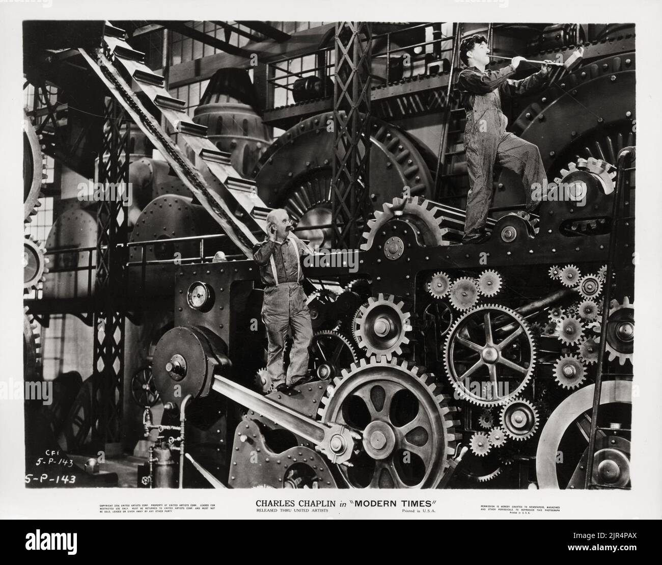 Charlie Chaplin And Paulette Goddard In Modern Times United Artists